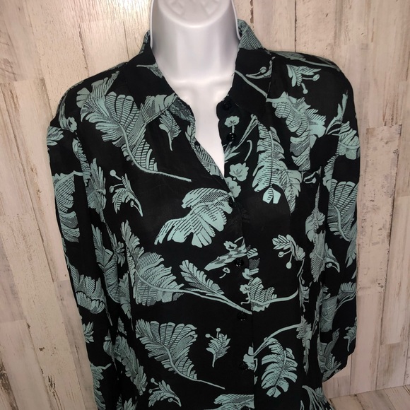 Philosophy | Tops | Philosophy Leaf Floral Button Down | Poshmark